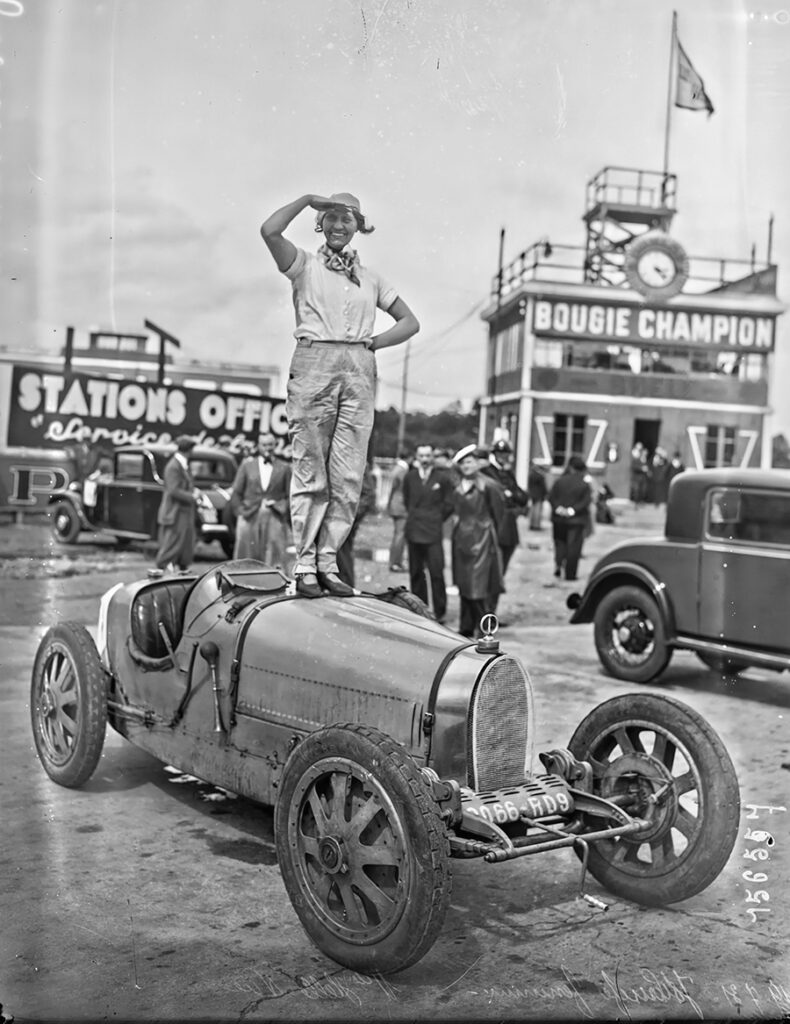 BUGATTI QUEEN - MAC Museum Art Cars Singen